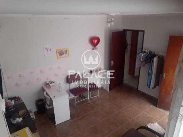 Casa de rua / Residencial / Alto