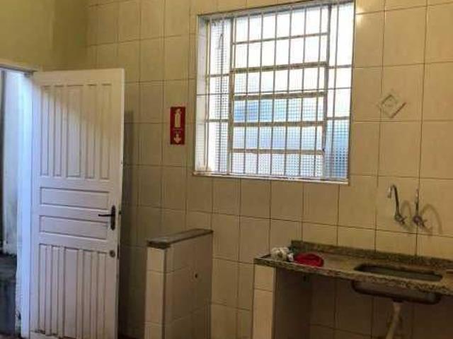 Casa de rua: / Residencial / Jardim Belém