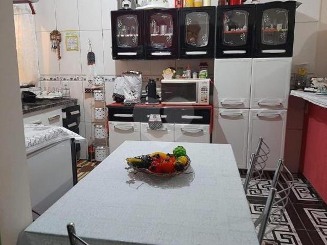 Casa de rua: / Residencial / Jardim Lucas Teixeira