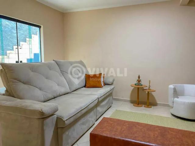 Casa de rua / Residencial / Nova Itatiba