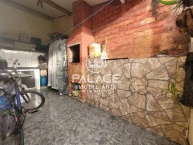 Casa de rua: / Residencial / Parque Peória Tupi