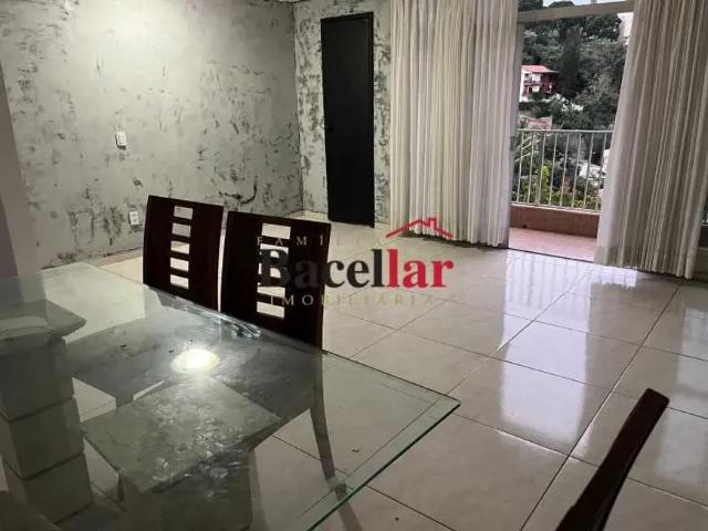 Casa de rua: / Residencial / Pitangueiras
