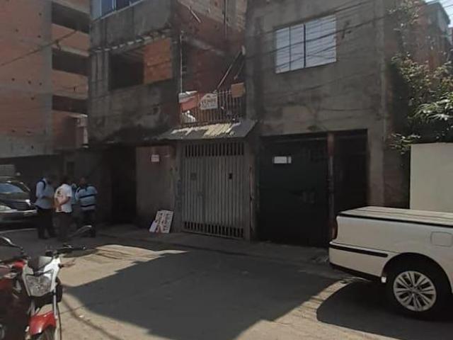 Casa de renda com 8 casas 55
