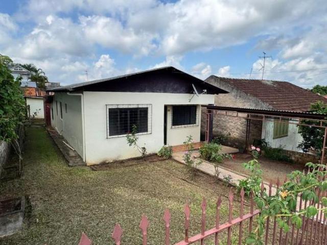 CASA DE TRÊS DORMITÓRIOS NO PARQUE ITAPEMA!