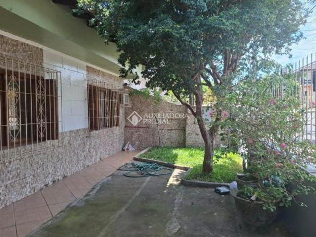 Casa de três quartos à venda no Bairro Tristeza, Porto Alegre