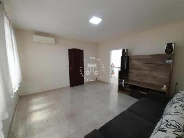 CASA DE USO COMERCIAL OU RESIDENCIAL, COM EDÍCULA, À VENDA, LOCALIZADA NO BAIRRO VILA GARCIA, JUNDIA