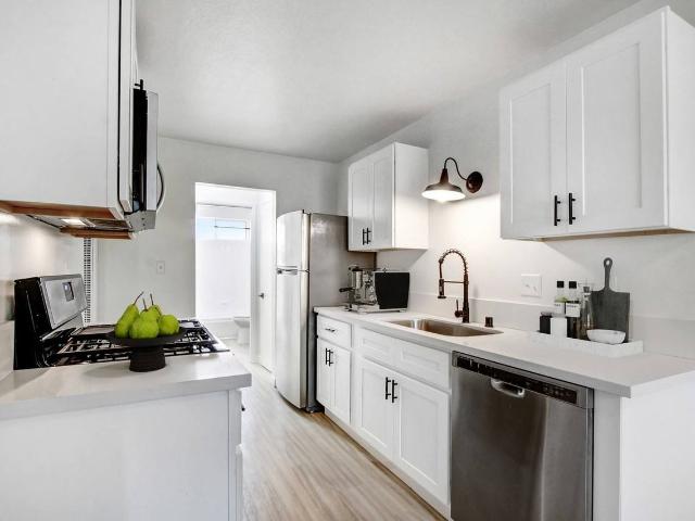 Casa De Ventura 1 Bedroom Apartment for Rent at 3098 Channel Dr, Ventura, CA 93003