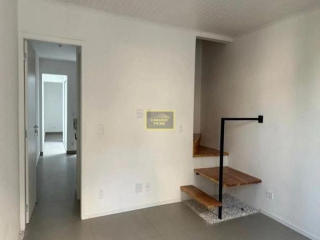 Casa de vila com 150 metros de área construída, para venda, em Santana