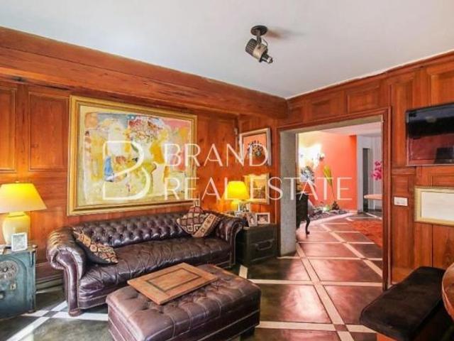 Casa de vila com 1255 m², 4 quartos sendo 4 suítes à venda no bairro Morumbi