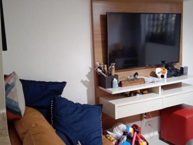 CASA DE VILA COM 2 DORMITÓRIOS NA VILA GUMERCINDO !