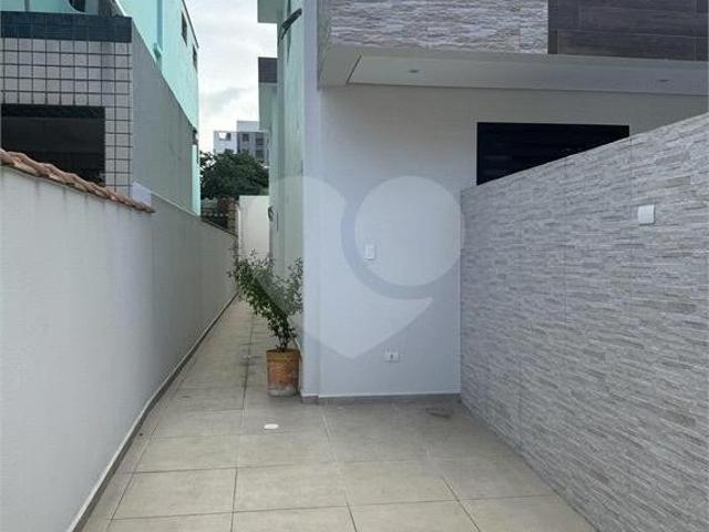 Casa de vila com 2 quartos à venda em Aparecida SP