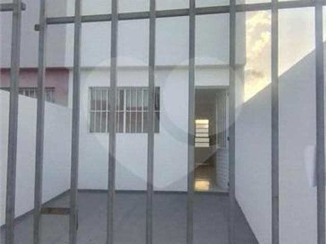 Casa de vila com 2 quartos à venda em Jardim eliana SP