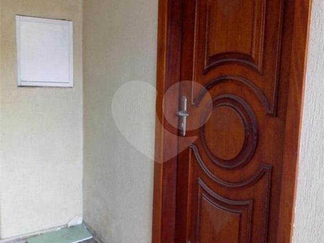 Casa de vila com 2 quartos à venda em Vila santa maria SP