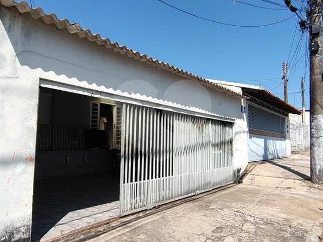 Casa de vila com 3 quartos à venda em Jardim Aeroporto I SP