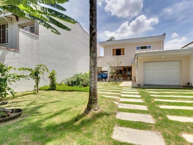 Casa de vila com 3 quartos à venda em Jardim hípico SP