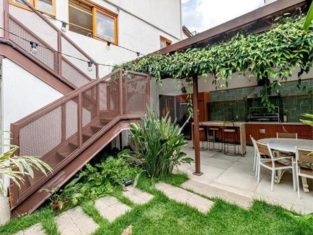 Casa de vila com 3 quartos à venda em Vila madalena SP