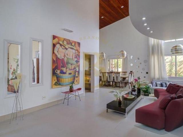 Casa de vila com 467 m², 4 quartos sendo 4 suítes à venda no bairro Jardim dos Estados