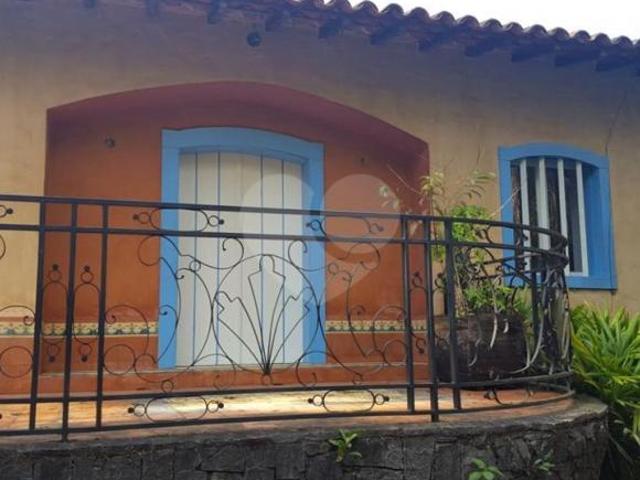 Casa de vila com 4 quartos à venda em Embu colonial SP