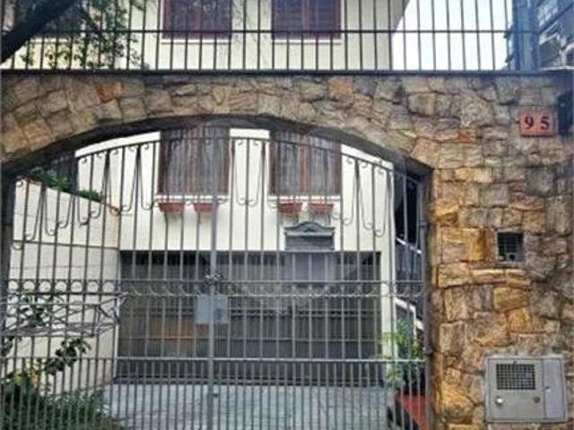 Casa de vila com 4 quartos à venda em Sumarezinho SP