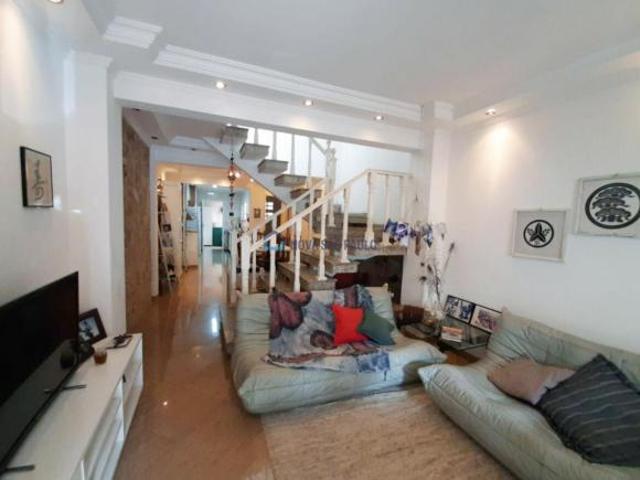 Casa de Vila à venda, com 3 quartos, 1 suíte e 2 vagas, na Chácara Klabin