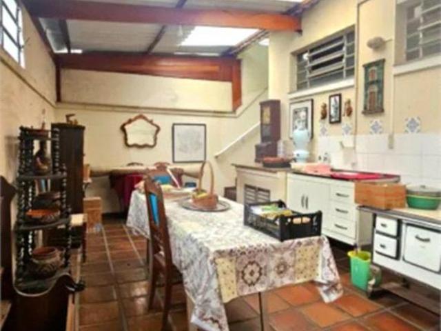 Casa de Vila à Venda com 4 quartos 4 vagas no Sumarezinho