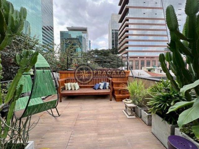Casa de Vila à Venda na Vila Nova Conceição São Paulo/SP, Moderna, 3 Suítes e 3 Vagas