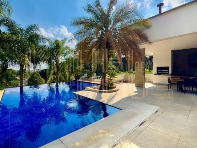 Casa de vila à venda no Alto da Boa Vista | 4 quartos / 4 suítes