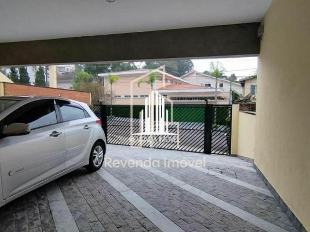 Casa de vila à venda no Morumbi, São Paulo SP! 4 quartos, 2 suítes, 5 banheiros