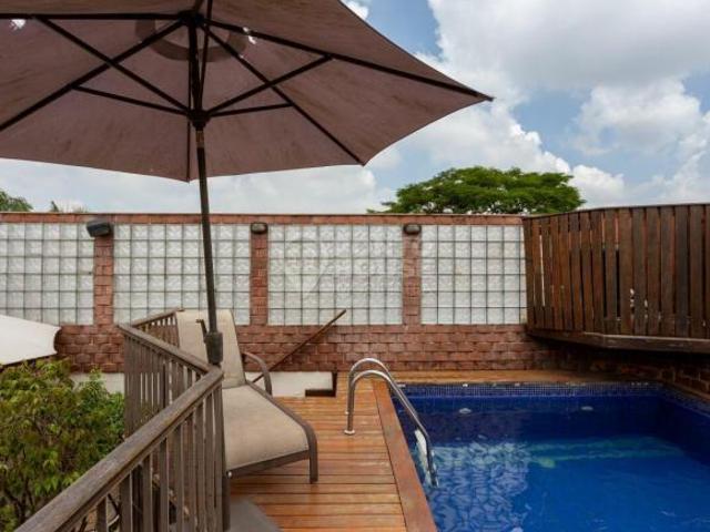 Casa de Vila à Venda Planalto Paulista, 4 Dormitórios, Piscina, 2 a 4 Vagas
