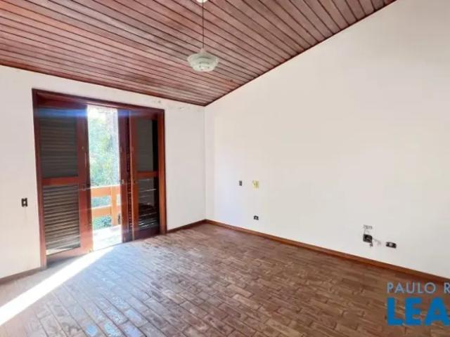 Casa de vila alto de pinheiros sp