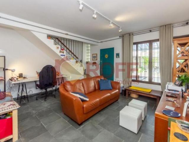 Casa de Vila em Moema com 112m², próxima ao Shopping Ibirapuera e metrô Eucaliptos