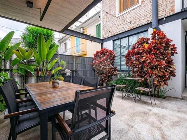 Casa de Vila em Pinheiros Reformada com lindo quintal e churrasqueira