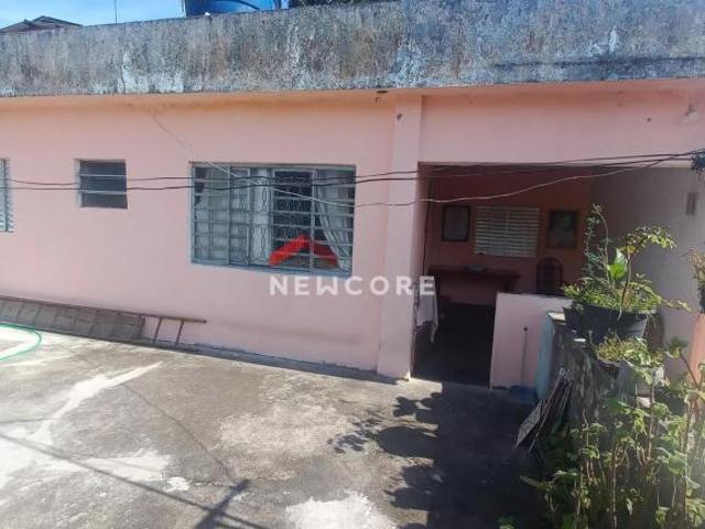 Casa de Vila em Rua Antonietta Tie Val Flor Embu Guaçu/SP
