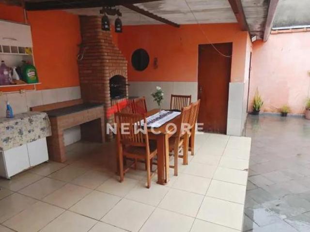 Casa de Vila em Rua Coronel Pereira Neto Calmon Viana Poá/SP