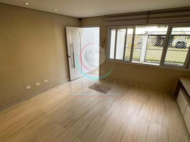 Casa de Vila excelente infraestrutura a 500mts metrô Vila Mariana e a 14 minutos da estação de metrô