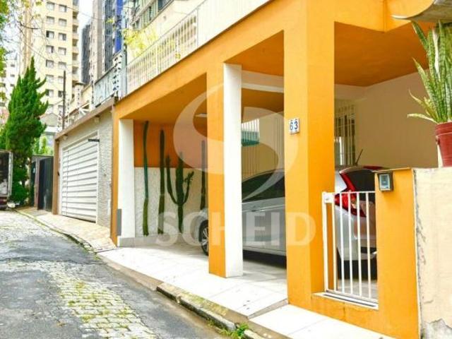 Casa de Vila Exclusiva à Venda em Pinheiros com 126 m² sendo 3 Suítes
