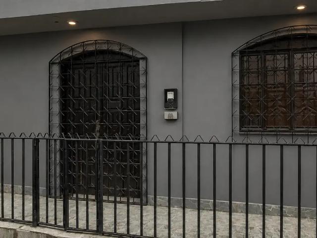 Casa de vila familiar, térreo, próximo.a mercadinhos a Lapa e aos principais circuitos do carnaval