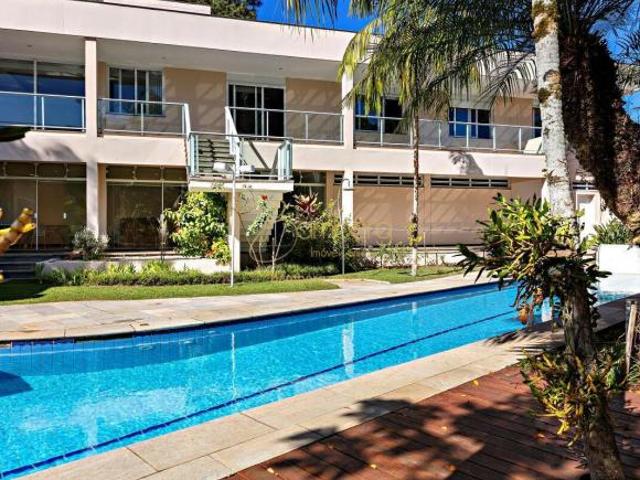 CASA DE VILA FECHADA CHACARA MONTE ALEGRE JARDIM PISCINA 03 SUITES, 06 VAGAS