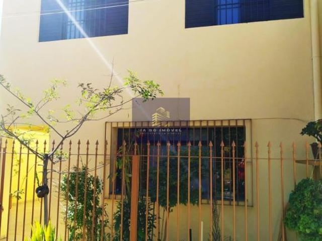 Casa de Vila Fechada de 4 dormitórios na Vila Santa Catarina!