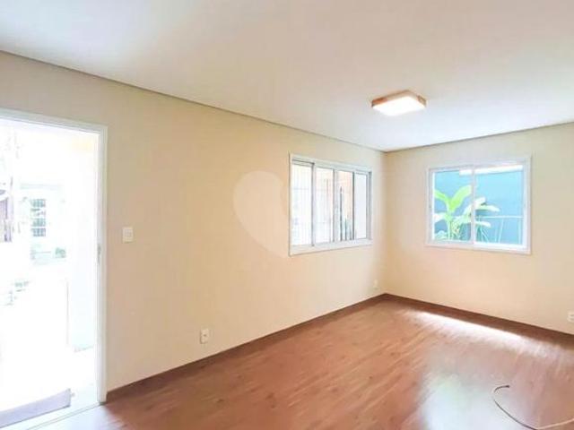 Casa de Vila fechada residencial com 3 suítes