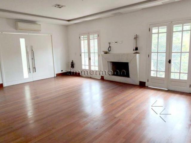 CASA DE VILA MORUMBI 4 DORMITÓTRIOS 3 VAGAS
