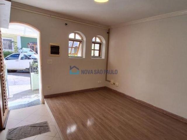 Casa de vila no Cambuci proximo ao parque da Aclimacao !