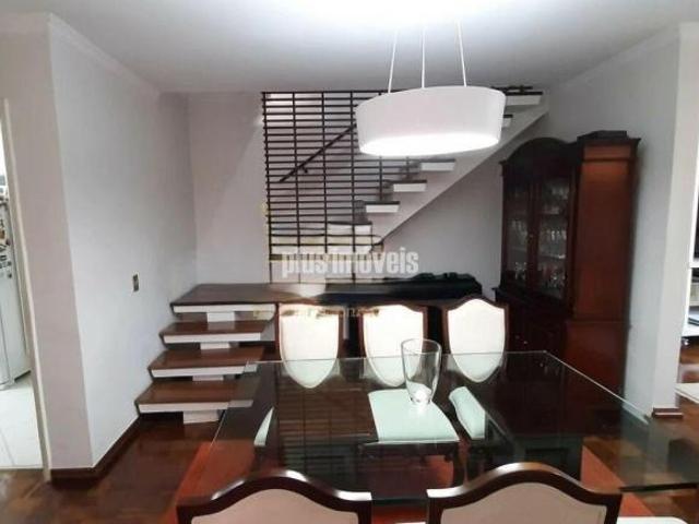 CASA DE VILA NO ALTO DA BOA VISTA