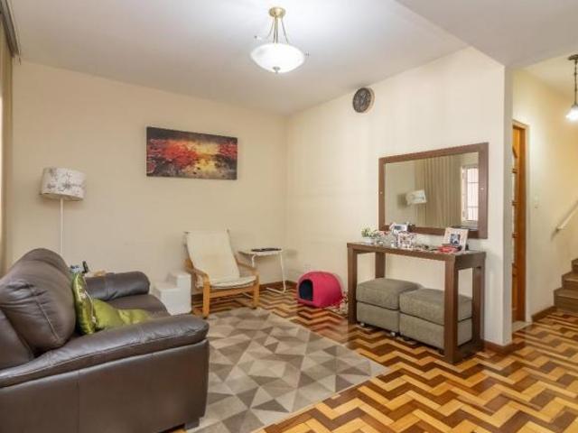 Casa de vila para venda com 3 quartos, 127m²