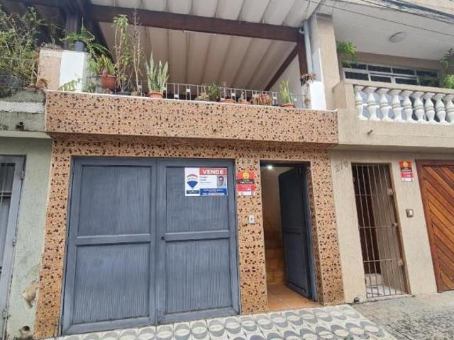 Casa de vila para venda com 2 quartos, 157m²