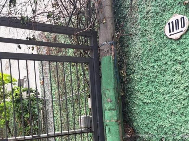 Casa de vila para venda com 4 quartos, sendo 1 suíte, 248m²
