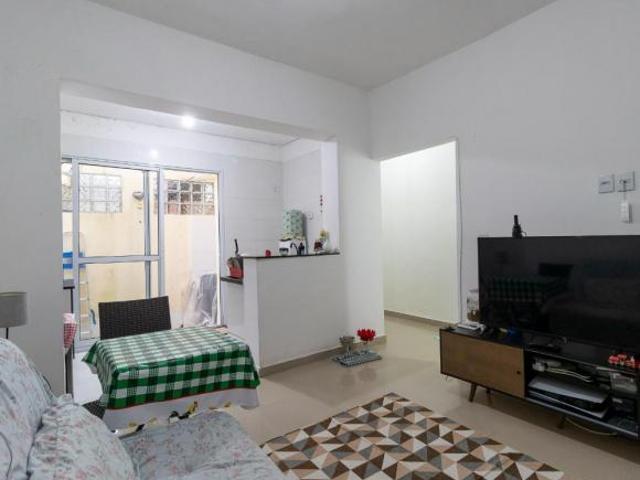 Casa de vila para venda com 4 quartos, 320m²