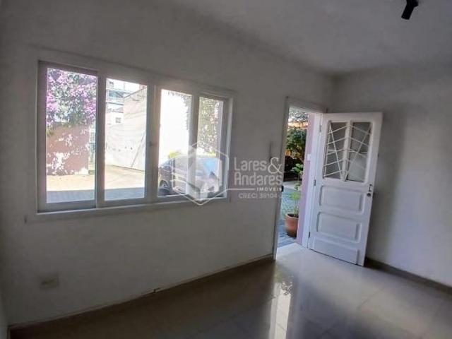 Casa de vila para venda e locação em Perdizes com 2 quartos, sendo 1 suíte, 90m²