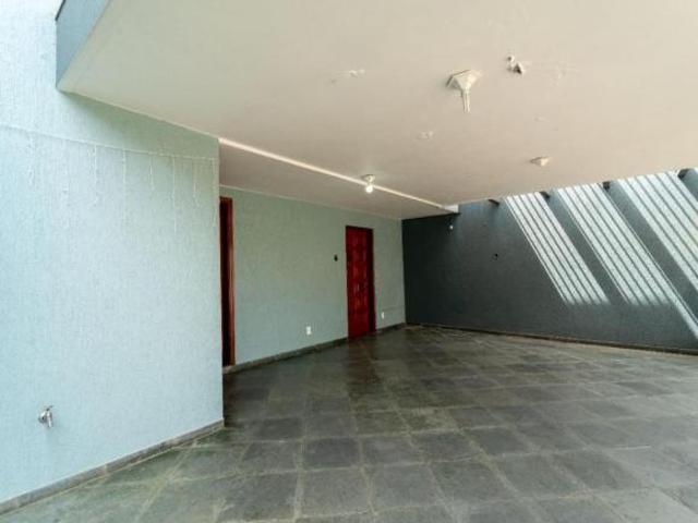 Casa de vila para venda em Vila Progresso com 4 quartos, sendo 1 suíte, 201m²