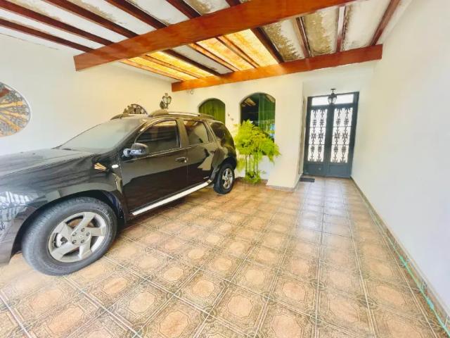Casa de vila para venda em Jardim Independência com 3 quartos, sendo 1 suíte, 180m²